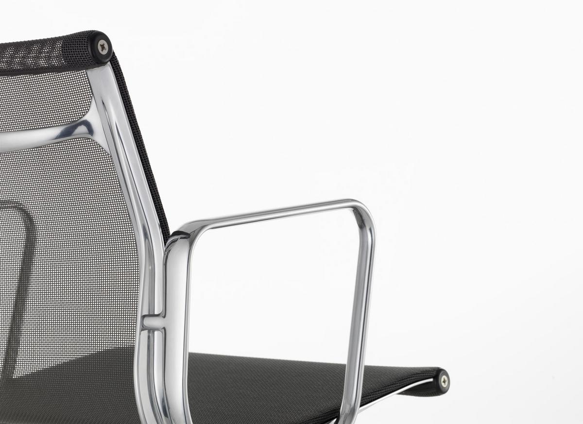 Eames Alu Chairs & Soft Pad (Vitra) • Online & im Store