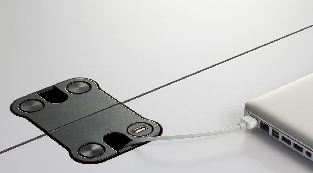 USM USB-Adapter für USM Haller Tisch | USM Haller | USM Haller Zubehör ...